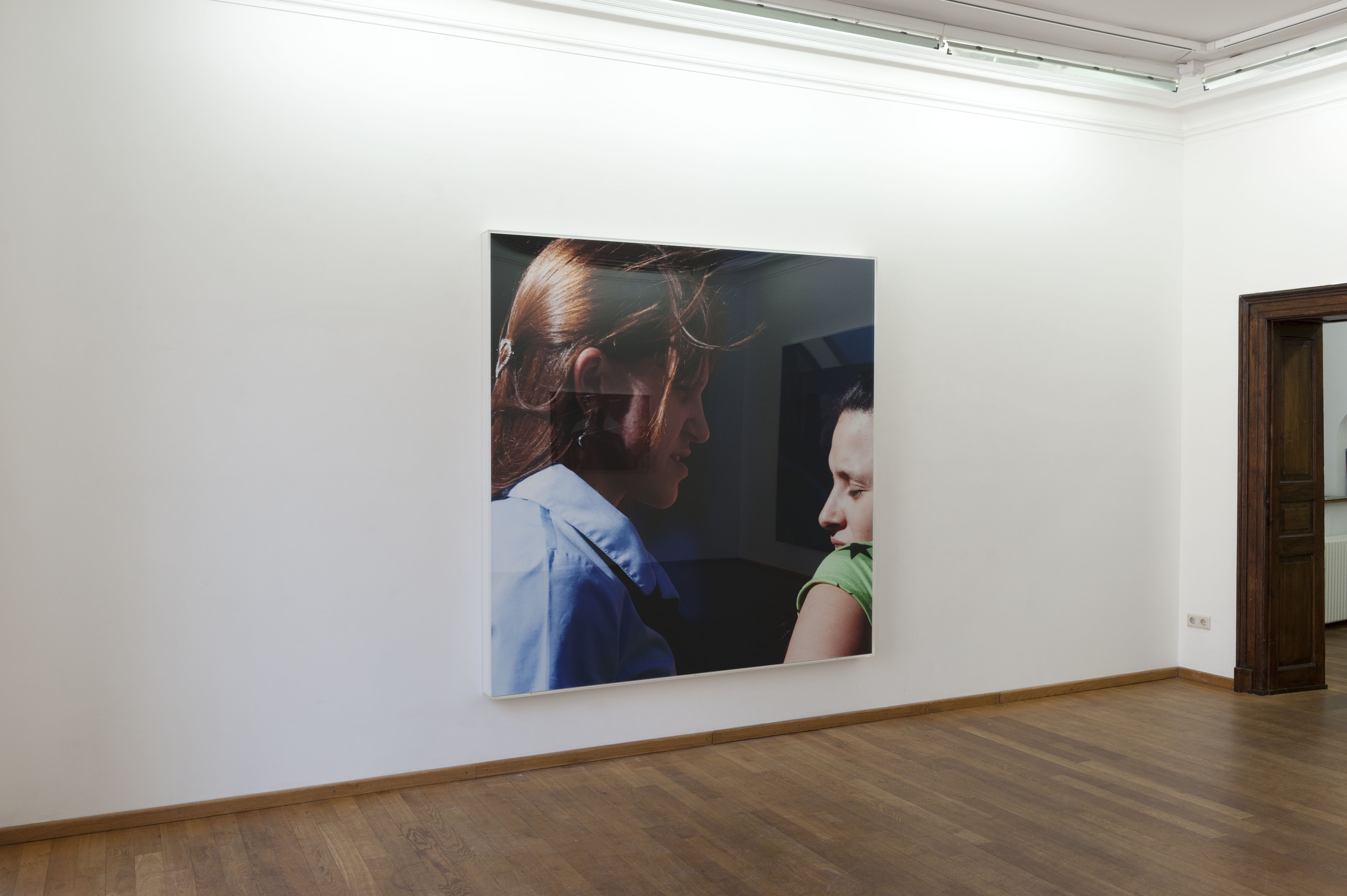 Beat Streuli | Exhibition | Nosbaum Reding Gallery | Projects